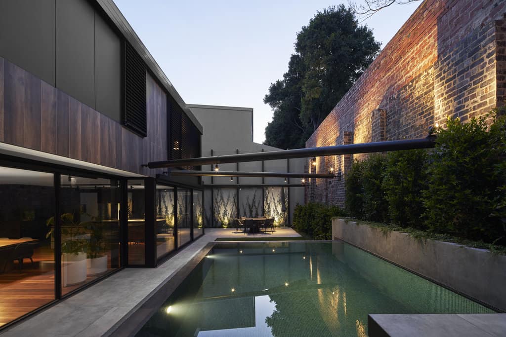Fitzroy House - Light on Landscape